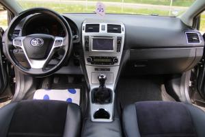 Pelēks Toyota Auris 2013 Rīga, ar dzinēja tilpumu 2.00 L un nobraukumu 221 tūkst. km par 6990 €, foto 27 vietnē AUTOMOTO.COM.LV
