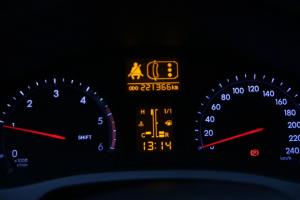 Pelēks Toyota Auris 2013 Rīga, ar dzinēja tilpumu 2.00 L un nobraukumu 221 tūkst. km par 6990 €, foto 37 vietnē AUTOMOTO.COM.LV