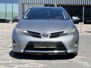Pelēks Toyota Auris 2013 Šauļi, ar dzinēja tilpumu 1.40 L un nobraukumu 168 tūkst. km par 6400 €, foto 4 vietnē AUTOMOTO.COM.LV
