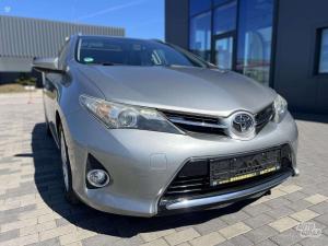Pelēks Toyota Auris 2013 Šauļi, ar dzinēja tilpumu 1.40 L un nobraukumu 168 tūkst. km par 6400 €, foto 11 vietnē AUTOMOTO.COM.LV