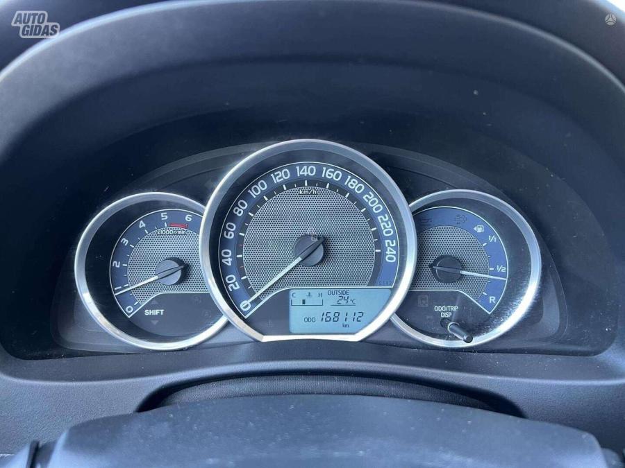 Pelēks Toyota Auris 2013 Šauļi, ar dzinēja tilpumu 1.40 L un nobraukumu 168 tūkst. km par 6400 €, foto 13 vietnē AUTOMOTO.COM.LV