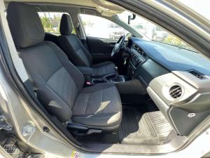 Pelēks Toyota Auris 2013 Šauļi, ar dzinēja tilpumu 1.40 L un nobraukumu 168 tūkst. km par 6400 €, foto 21 vietnē AUTOMOTO.COM.LV