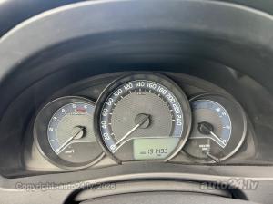 Pelēks Toyota Auris 2013 Tallina, ar dzinēja tilpumu 1.40 L un nobraukumu 191 tūkst. km par 6500 €, foto 10 vietnē AUTOMOTO.COM.LV