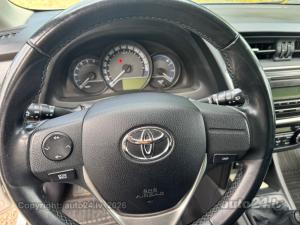 Pelēks Toyota Auris 2013 Tallina, ar dzinēja tilpumu 1.40 L un nobraukumu 191 tūkst. km par 6500 €, foto 11 vietnē AUTOMOTO.COM.LV