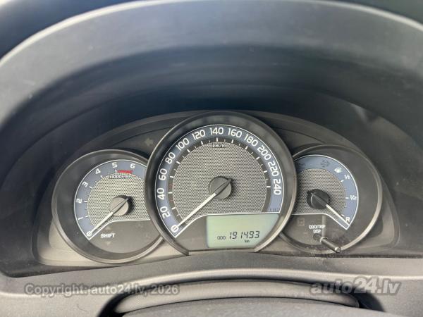 Grey Toyota Auris 2013 in Tallinn, with an engine capacity of 1.40 L and mileage of 191 thousand km for 6500 €, photo 9 on AUTOMOTO.COM.LV
