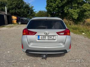 Grey Toyota Auris 2013 in Tallinn, with an engine capacity of 1.40 L and mileage of 191 thousand km for 6500 €, photo 13 on AUTOMOTO.COM.LV