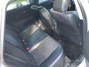 Pelēks Toyota Auris 2013 Tallina, ar dzinēja tilpumu 1.80 L un nobraukumu 266 tūkst. km par 5499 €, foto 7 vietnē AUTOMOTO.COM.LV