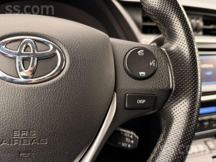 Pelēks Toyota Auris 2013 Rīga, ar dzinēja tilpumu 1.80 L un nobraukumu 191 tūkst. km par 7995 €, foto 12 vietnē AUTOMOTO.COM.LV