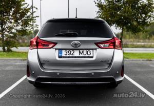 Pelēks Toyota Auris 2013 Tallina, ar dzinēja tilpumu 1.60 L un nobraukumu 117 tūkst. km par 9999 €, foto 6 vietnē AUTOMOTO.COM.LV