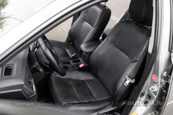 Grey Toyota Auris 2013 in Tallinn, with an engine capacity of 1.60 L and mileage of 117 thousand km for 9999 €, photo 11 on AUTOMOTO.COM.LV