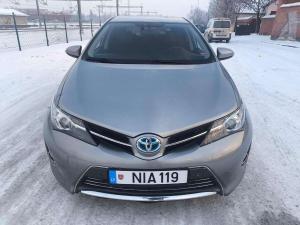 Pelēks Toyota Auris 2014 Šauļi, ar dzinēja tilpumu 1.80 L un nobraukumu 172 tūkst. km par 8700 €, foto 2 vietnē AUTOMOTO.COM.LV