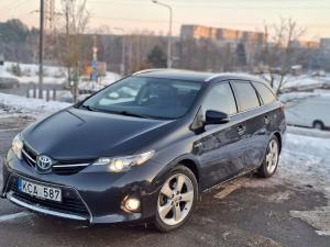 Grey Toyota Auris 2014 in Vilnius, with an engine capacity of 0.00 L and mileage of 201 thousand km for 8300 €, photo 12 on AUTOMOTO.COM.LV