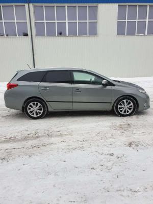 Pelēks Toyota Auris 2014 Šauļi, ar dzinēja tilpumu 1.40 L un nobraukumu 227 tūkst. km par 4550 €, foto 5 vietnē AUTOMOTO.COM.LV