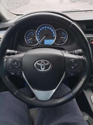 Pelēks Toyota Auris 2014 Šauļi, ar dzinēja tilpumu 1.40 L un nobraukumu 227 tūkst. km par 4550 €, foto 15 vietnē AUTOMOTO.COM.LV