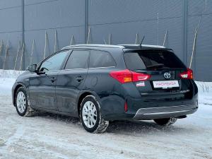 Grey Toyota Auris 2014 in Vilnius, with an engine capacity of 1.80 L and mileage of 265 thousand km for 8290 €, photo 10 on AUTOMOTO.COM.LV