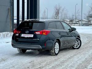 Grey Toyota Auris 2014 in Vilnius, with an engine capacity of 1.80 L and mileage of 265 thousand km for 8290 €, photo 16 on AUTOMOTO.COM.LV