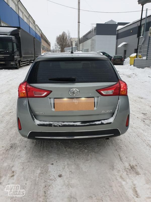 Pelēks Toyota Auris 2014 Šauļi, ar dzinēja tilpumu 1.40 L un nobraukumu 227 tūkst. km par 4550 €, foto 8 vietnē AUTOMOTO.COM.LV