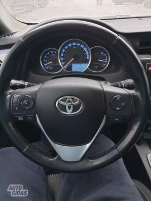 Pelēks Toyota Auris 2014 Šauļi, ar dzinēja tilpumu 1.40 L un nobraukumu 227 tūkst. km par 4550 €, foto 15 vietnē AUTOMOTO.COM.LV
