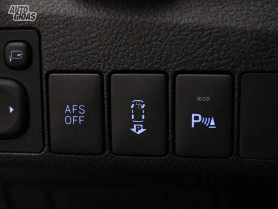 Серый Тойота Аурис 2014 в Вильнюс, объемом двигателя 1.80 л и пробегом 173 тыс. км за 10699 €, фото 31 на AUTOMOTO.COM.LV