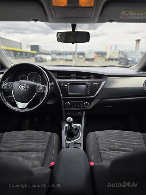 Pelēks Toyota Auris 2014 Tartu, ar dzinēja tilpumu 1.60 L un nobraukumu 201 tūkst. km par 7200 €, foto 9 vietnē AUTOMOTO.COM.LV