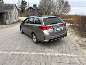 Pelēks Toyota Auris 2014 Jūrmala, ar dzinēja tilpumu 1.40 L un nobraukumu 195 tūkst. km par 5500 €, foto 6 vietnē AUTOMOTO.COM.LV