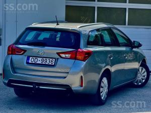 Pelēks Toyota Auris 2014 Rīga, ar dzinēja tilpumu 1.40 L un nobraukumu 0 tūkst. km par 5590 €, foto 5 vietnē AUTOMOTO.COM.LV