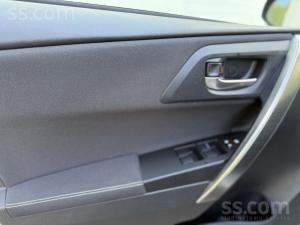 Pelēks Toyota Auris 2014 Rīga, ar dzinēja tilpumu 1.40 L un nobraukumu 0 tūkst. km par 5590 €, foto 13 vietnē AUTOMOTO.COM.LV