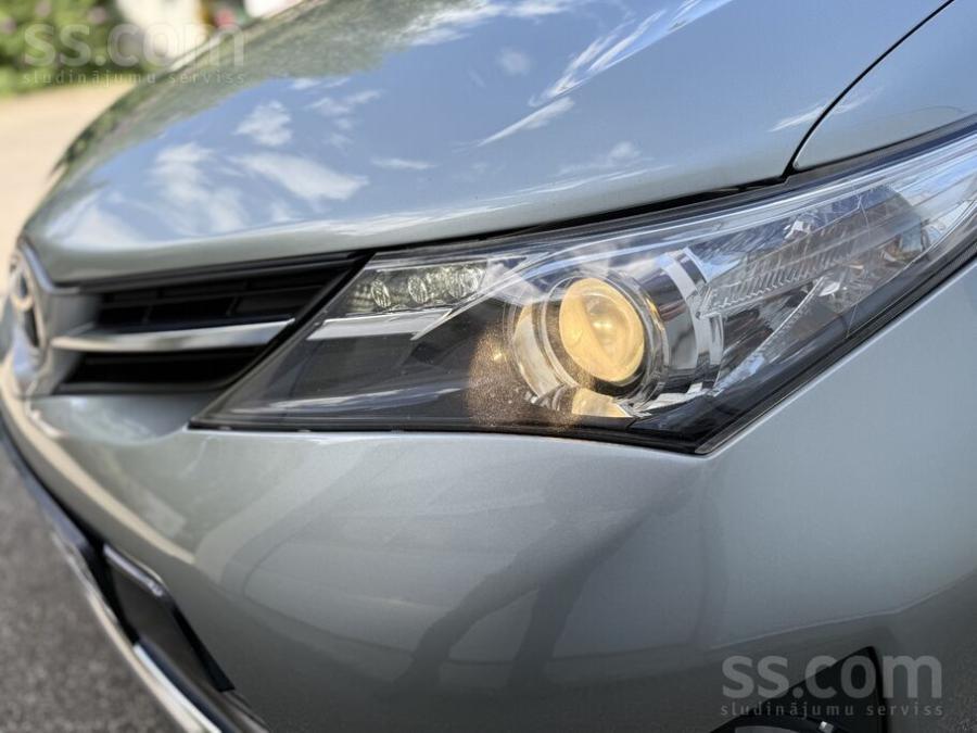 Pelēks Toyota Auris 2014 Rīga, ar dzinēja tilpumu 1.40 L un nobraukumu 0 tūkst. km par 5590 €, foto 23 vietnē AUTOMOTO.COM.LV