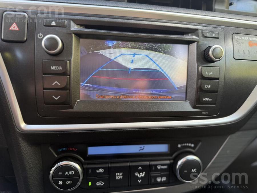 Pelēks Toyota Auris 2014 Rīga, ar dzinēja tilpumu 1.40 L un nobraukumu 0 tūkst. km par 5590 €, foto 27 vietnē AUTOMOTO.COM.LV