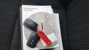 Pelēks Toyota Auris 2014 Rīga, ar dzinēja tilpumu 1.80 L un nobraukumu 243 tūkst. km par 9500 €, foto 6 vietnē AUTOMOTO.COM.LV