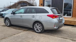 Pelēks Toyota Auris 2014 Rīga, ar dzinēja tilpumu 1.80 L un nobraukumu 243 tūkst. km par 9500 €, foto 12 vietnē AUTOMOTO.COM.LV