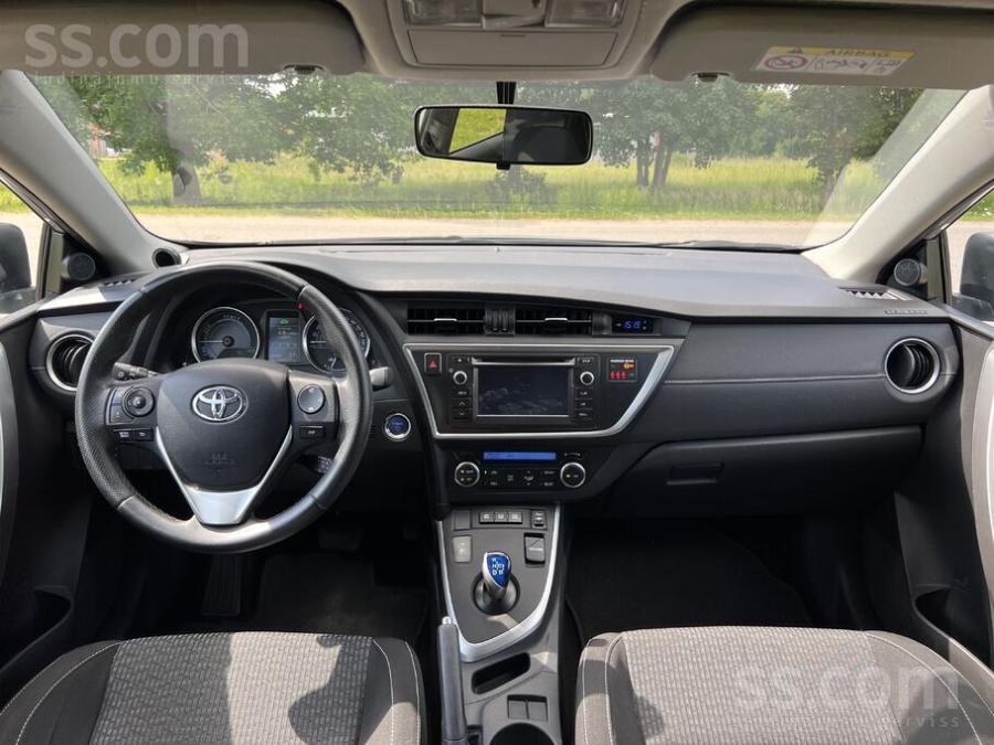 Pelēks Toyota Auris 2014 Limbaži, ar dzinēja tilpumu 1.80 L un nobraukumu 238 tūkst. km par 7550 €, foto 12 vietnē AUTOMOTO.COM.LV