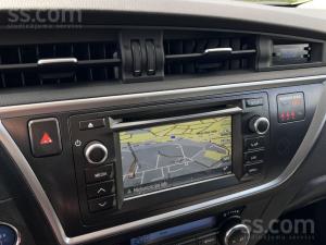 Pelēks Toyota Auris 2014 Limbaži, ar dzinēja tilpumu 1.80 L un nobraukumu 238 tūkst. km par 7550 €, foto 14 vietnē AUTOMOTO.COM.LV