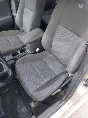 Grey Toyota Auris 2014 in Siauliai, with an engine capacity of 1.80 L and mileage of 197 thousand km for 7700 €, photo 11 on AUTOMOTO.COM.LV