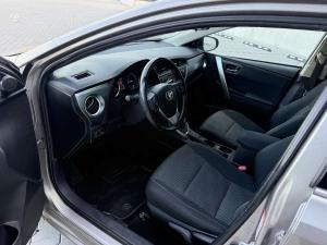 Grey Toyota Auris 2014 in Siauliai, with an engine capacity of 1.80 L and mileage of 197 thousand km for 7700 €, photo 14 on AUTOMOTO.COM.LV