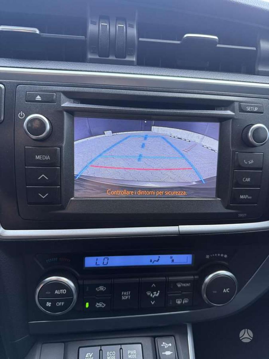 Grey Toyota Auris 2014 in Siauliai, with an engine capacity of 1.80 L and mileage of 197 thousand km for 7700 €, photo 21 on AUTOMOTO.COM.LV