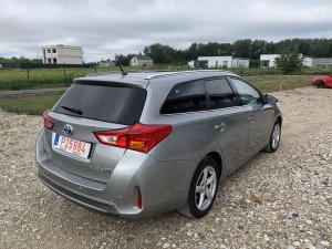 Grey Toyota Auris 2014 in Kaunas, with an engine capacity of 1.80 L and mileage of 286 thousand km for 7700 €, photo 5 on AUTOMOTO.COM.LV
