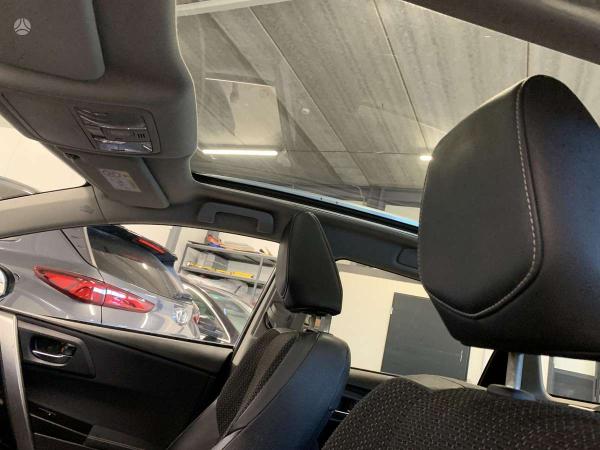 Toyota Auris 2014 Kauņa vietnē Pelēks Toyota Auris 2014 Kauņa, ar dzinēja tilpumu 1.80 L un nobraukumu 286 tūkst. km par 7700 €, foto 8 vietnē AUTOMOTO.COM.LV