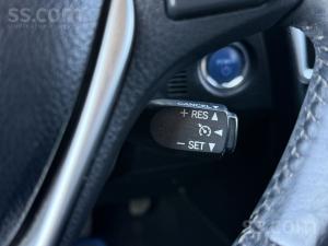 Серый Тойота Аурис 2014 в Лиепая, объемом двигателя 1.80 л и пробегом 110 тыс. км за 9800 €, фото 21 на AUTOMOTO.COM.LV
