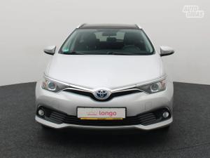 Grey Toyota Auris 2015 in Vilnius, with an engine capacity of 1.80 L and mileage of 200 thousand km for 10699 €, photo 4 on AUTOMOTO.COM.LV