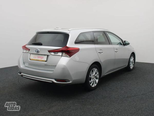 Grey Toyota Auris 2015 in Vilnius, with an engine capacity of 1.80 L and mileage of 200 thousand km for 10699 €, photo 8 on AUTOMOTO.COM.LV