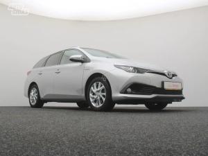 Grey Toyota Auris 2015 in Vilnius, with an engine capacity of 1.80 L and mileage of 200 thousand km for 10699 €, photo 12 on AUTOMOTO.COM.LV