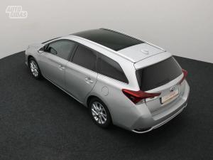 Grey Toyota Auris 2015 in Vilnius, with an engine capacity of 1.80 L and mileage of 200 thousand km for 10699 €, photo 13 on AUTOMOTO.COM.LV