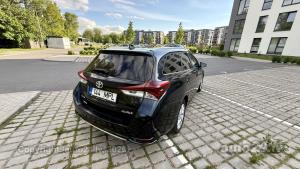 Grey Toyota Auris 2015 in Tallinn, with an engine capacity of 1.60 L and mileage of 137 thousand km for 8100 €, photo 6 on AUTOMOTO.COM.LV