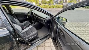 Grey Toyota Auris 2015 in Tallinn, with an engine capacity of 1.60 L and mileage of 137 thousand km for 8100 €, photo 20 on AUTOMOTO.COM.LV