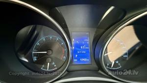 Grey Toyota Auris 2015 in Tallinn, with an engine capacity of 1.60 L and mileage of 137 thousand km for 8100 €, photo 26 on AUTOMOTO.COM.LV