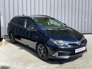 Grey Toyota Auris 2015 in Vilnius, with an engine capacity of 1.80 L and mileage of 229 thousand km for 11900 €, photo 3 on AUTOMOTO.COM.LV