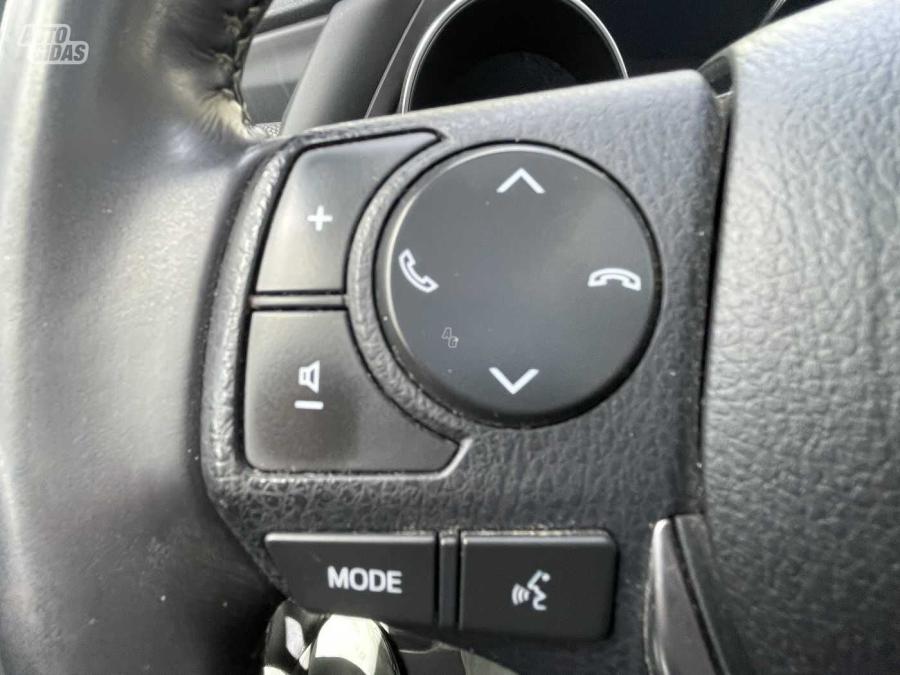 Grey Toyota Auris 2015 in Vilnius, with an engine capacity of 1.80 L and mileage of 229 thousand km for 11900 €, photo 12 on AUTOMOTO.COM.LV