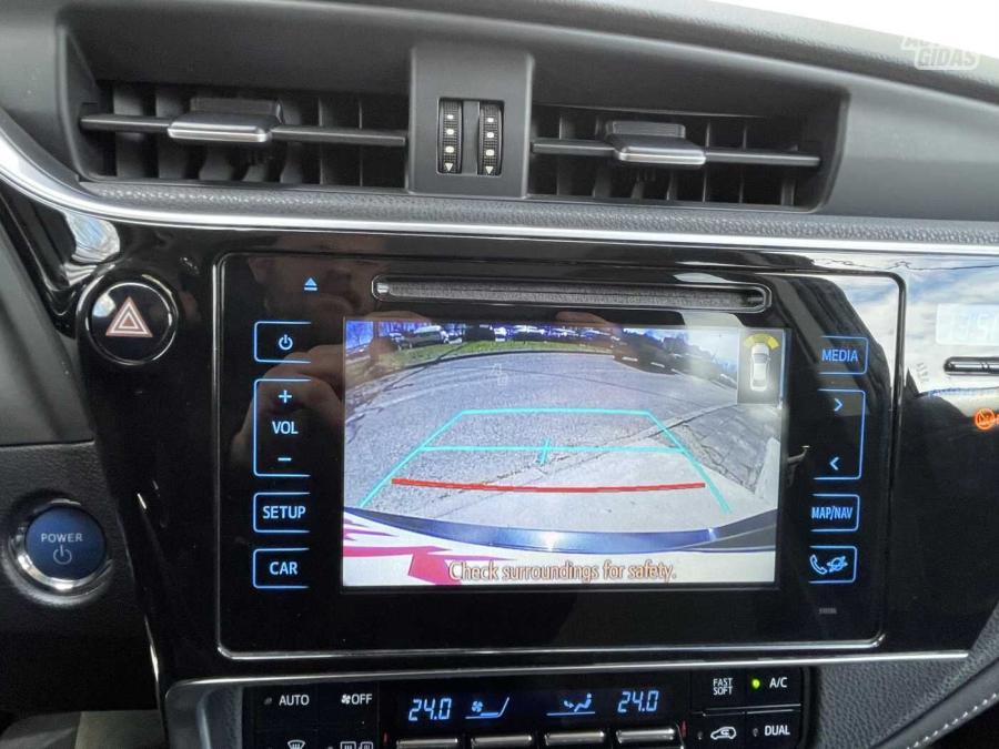 Grey Toyota Auris 2015 in Vilnius, with an engine capacity of 1.80 L and mileage of 229 thousand km for 11900 €, photo 15 on AUTOMOTO.COM.LV