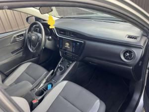Pelēks Toyota Auris 2015 Kauņa, ar dzinēja tilpumu 1.80 L un nobraukumu 283 tūkst. km par 4200 €, foto 11 vietnē AUTOMOTO.COM.LV